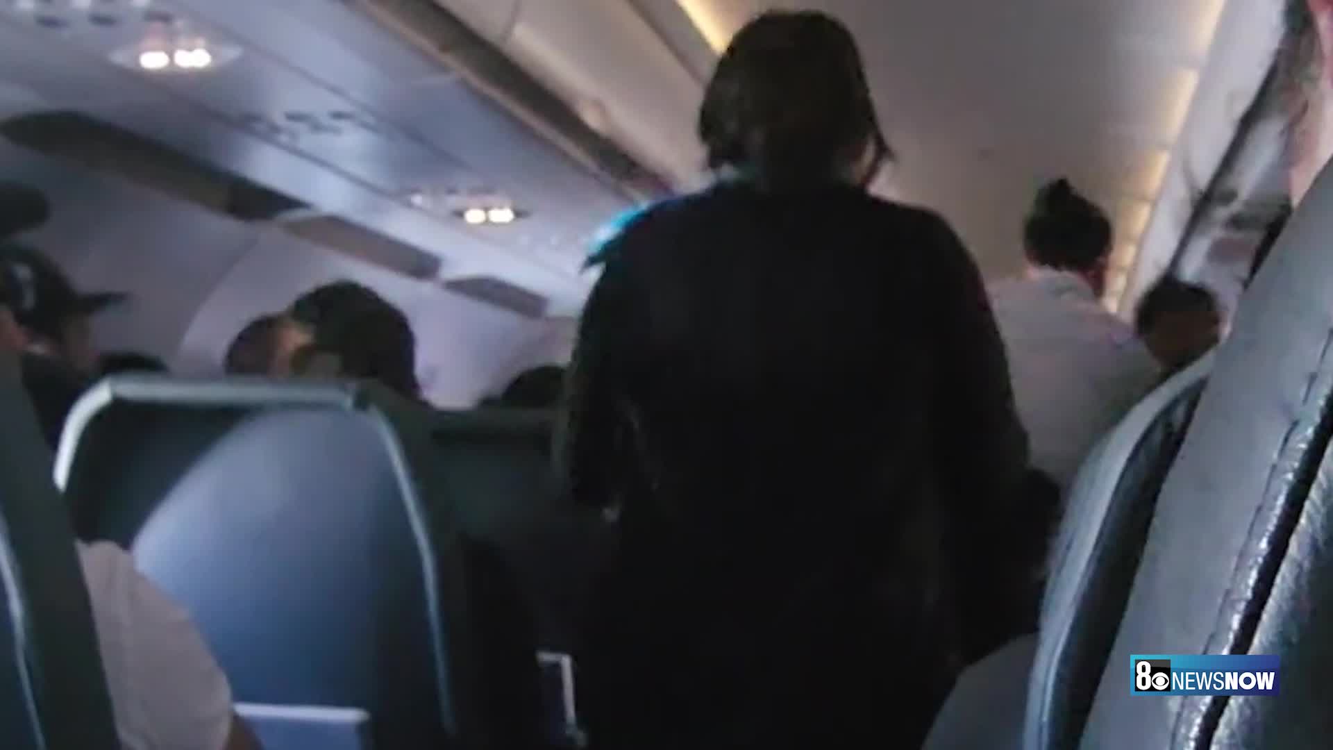 VIDEO: Frontier Airlines kicks 2 women off Las Vegas-bound plane for fighting, disrupting flight ...