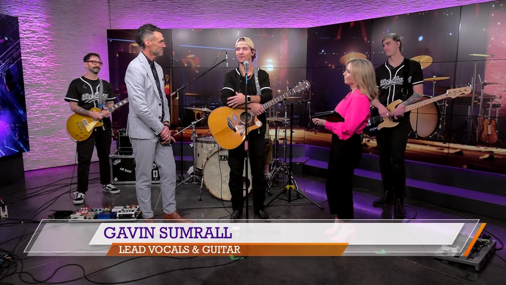 Gavin Sumrall Brings His Signature Sound – KNWA FOX24