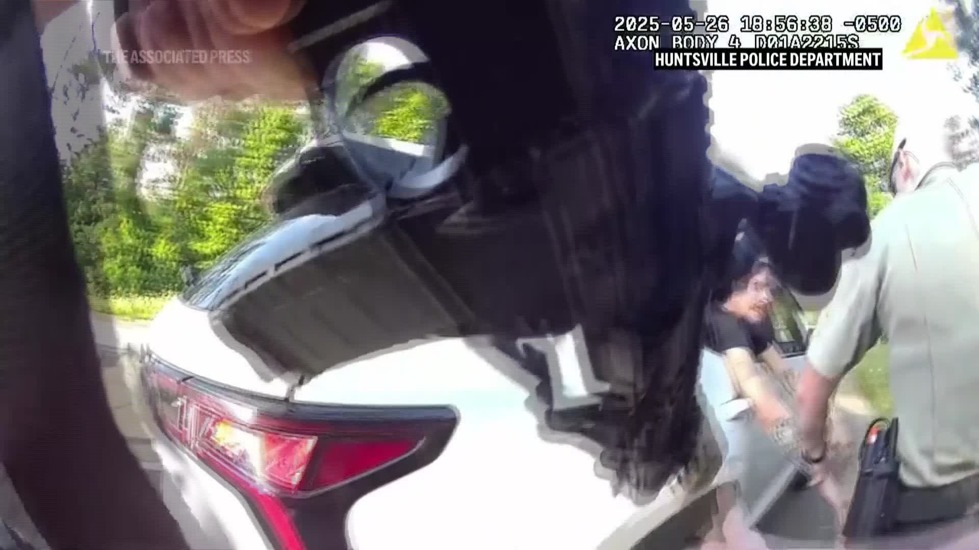 Video shows the moment Texas officers captured 2 escaped New Orleans ...
