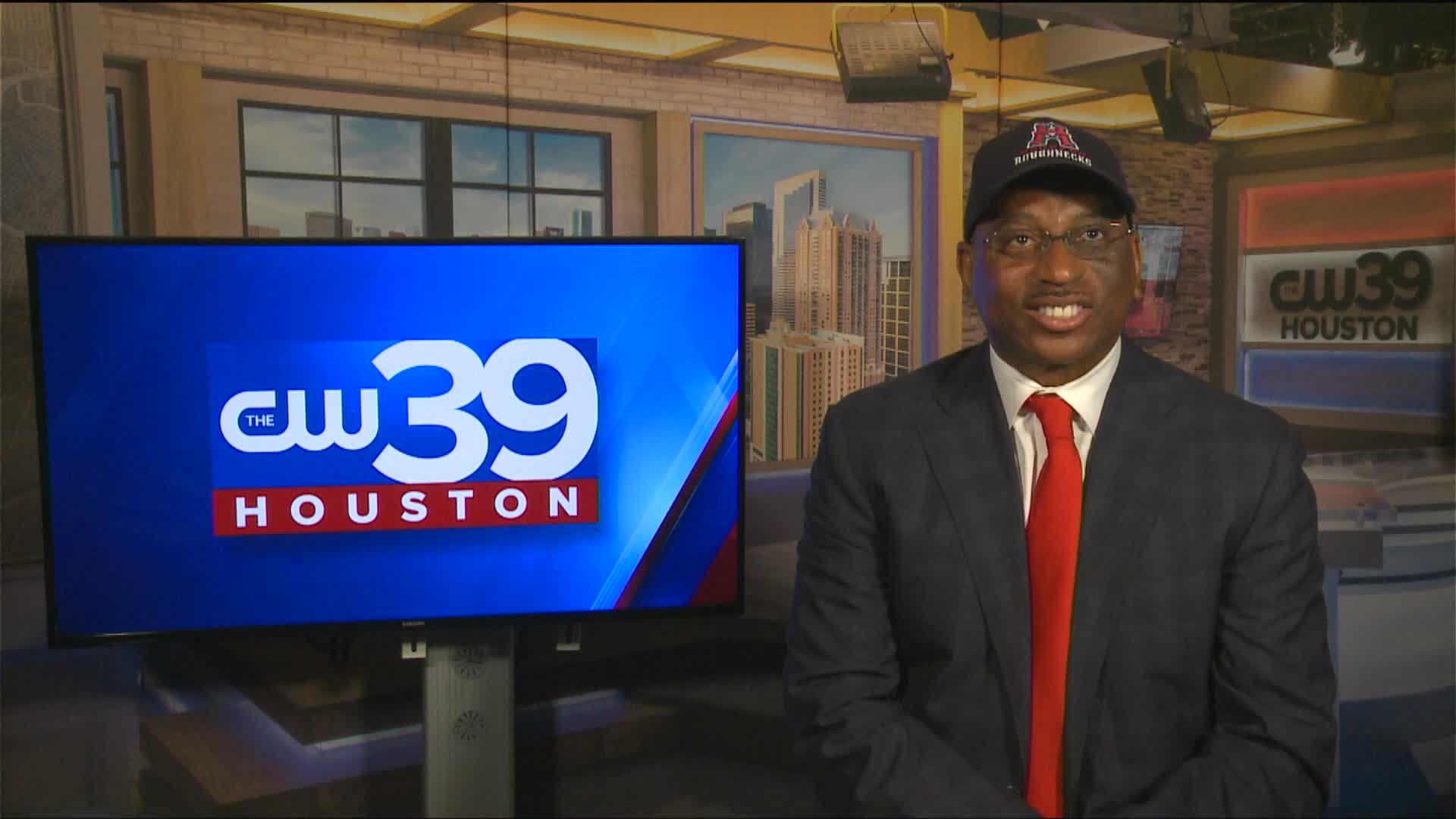 Digital Dive with Houston Roughnecks head coach C.J. Johnson – CW39 Houston