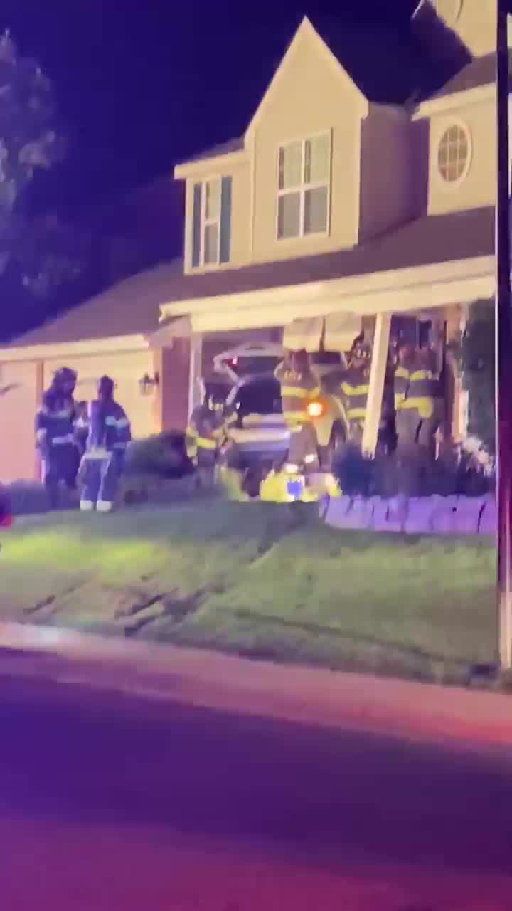 Vehicle fleeing police pursuit slams into Highlands Ranch home (Credit ...