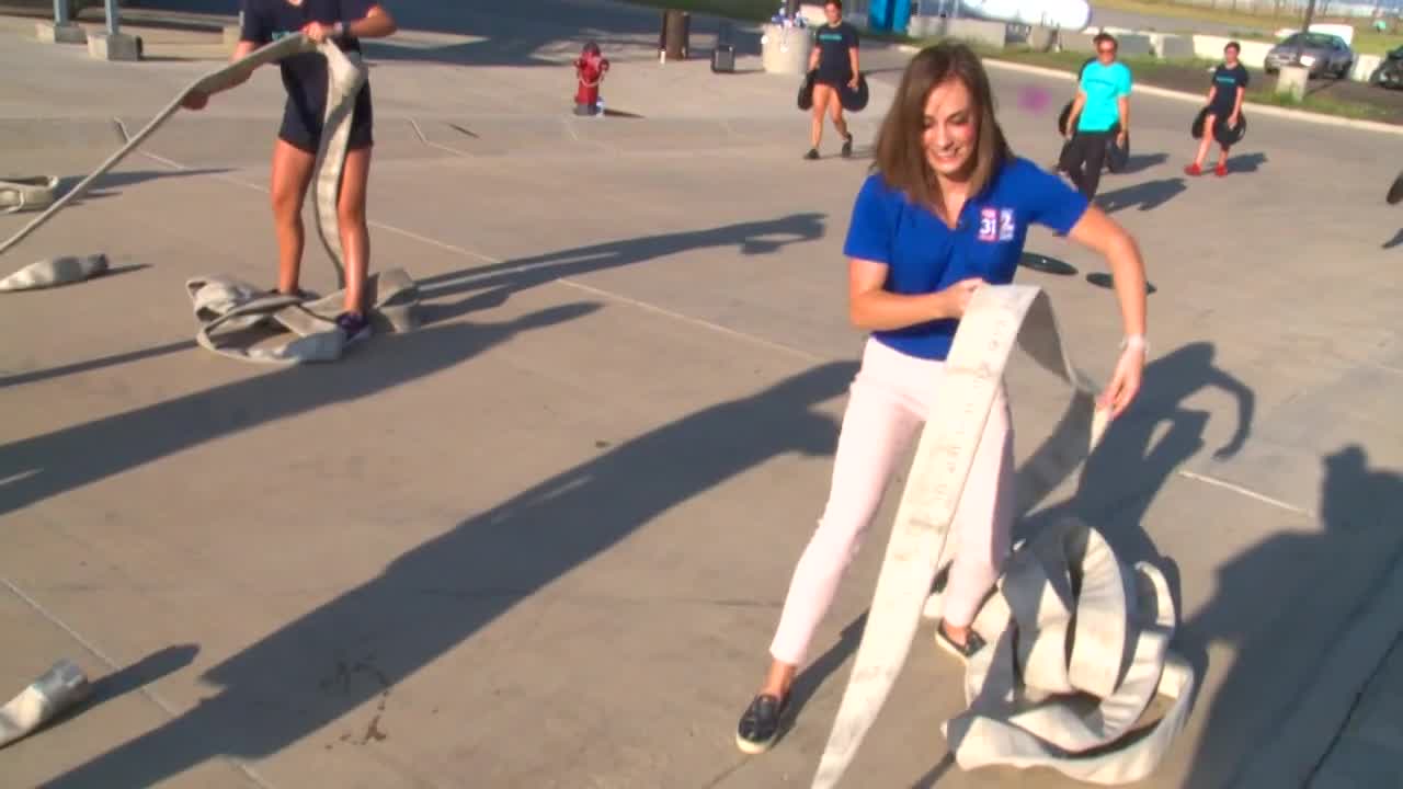 FOX31’s Carly Moore tries out some Aurora Fire Rescue drills – FOX31 Denver